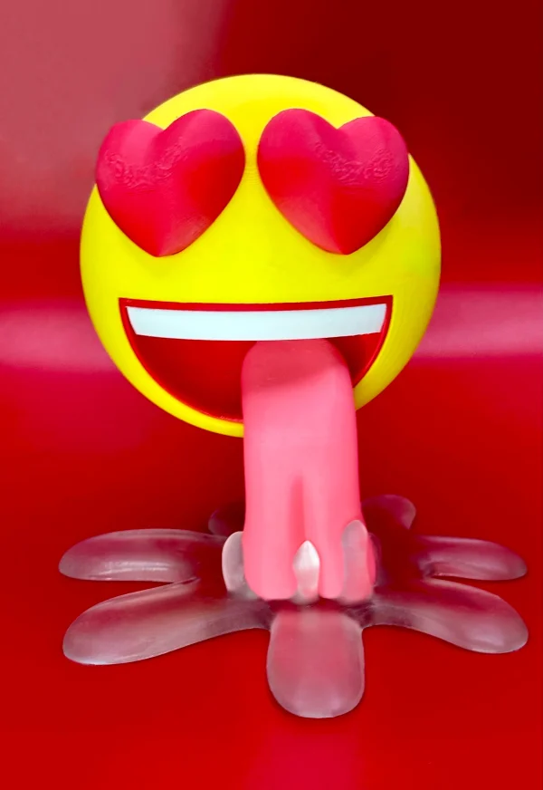 Love Emoji Sculpture with Heart Eyes – 3D Printed Valentine Decor ...